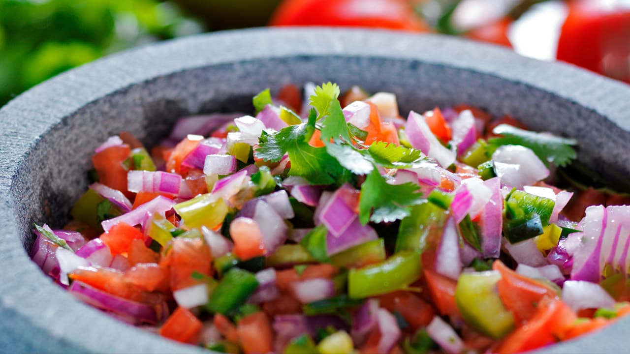 Cómo hacer Pico de Gallo Casero: Fresco, Sabroso y Fácil - Viviendo En ...
