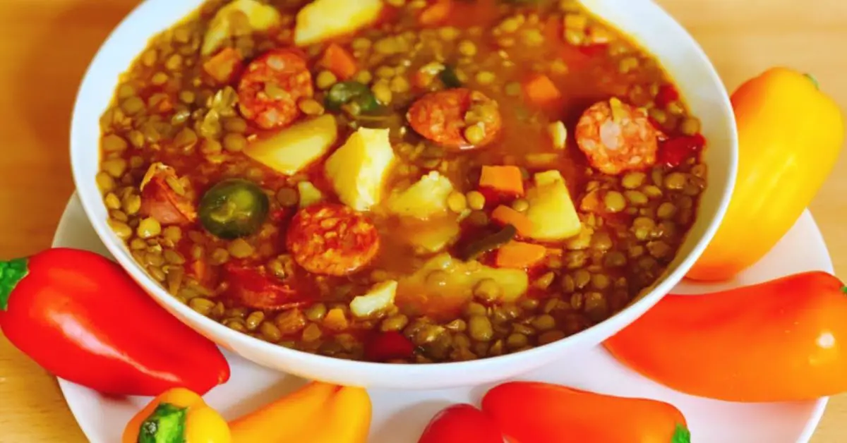 Receta Original: Guiso de Lentejas a la Española - Viviendo En Salud